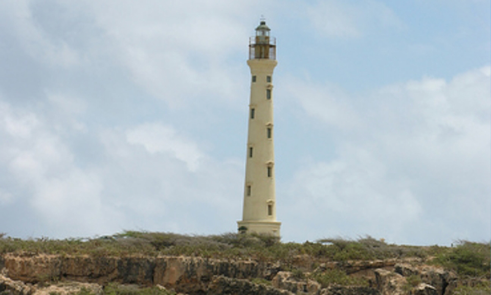 Descubre el Faro de California, un ícono Aruba | WeTravelUSA